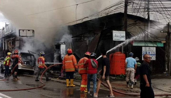 Kebakaran POM Mini, Damkar Samarinda Turun Tangan